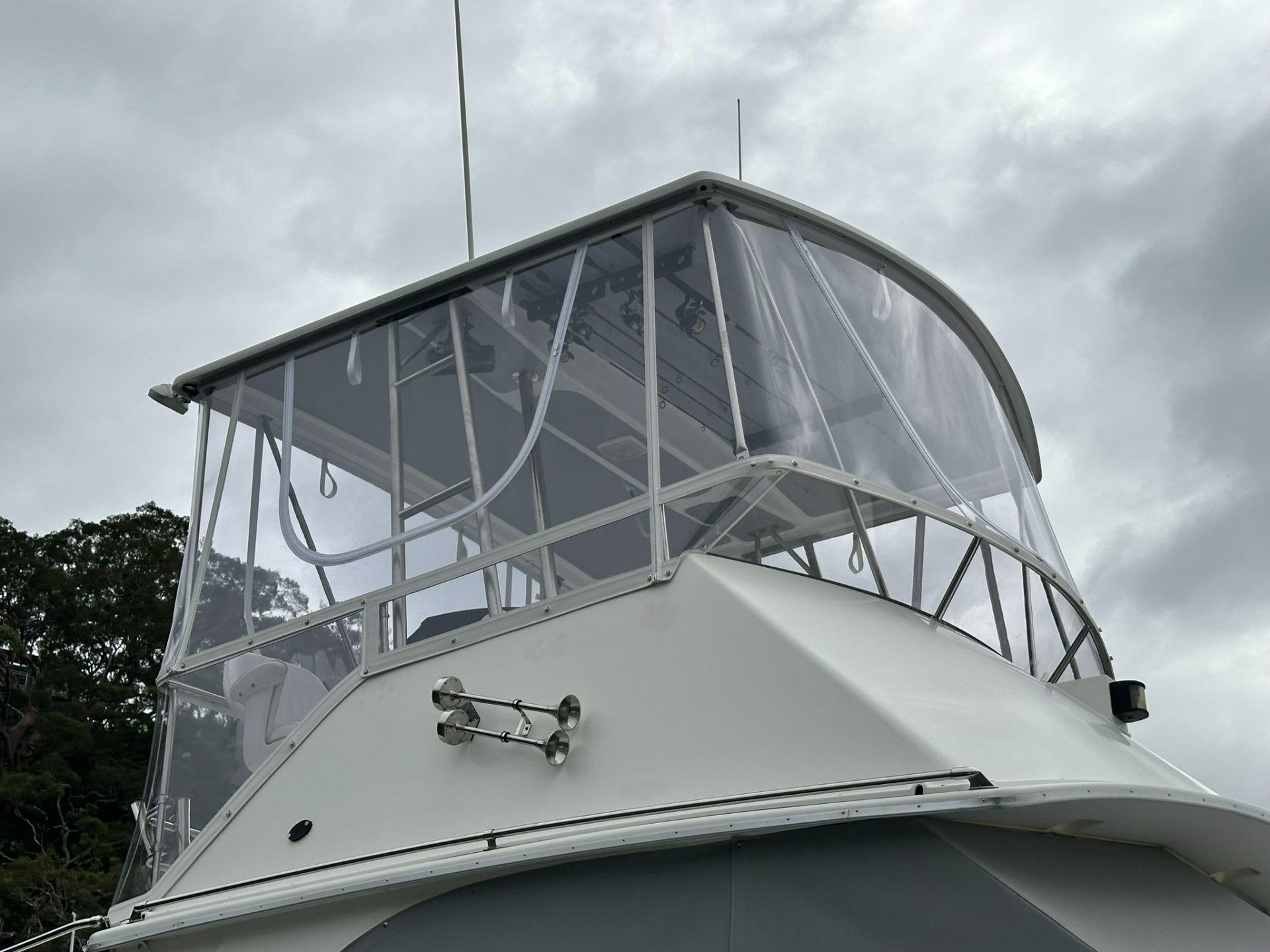 Bertram 35 Flybridge | BBM Yacht Sales