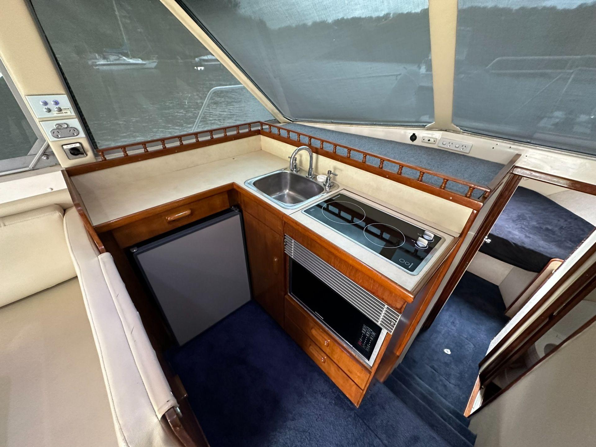 Bertram 35 Flybridge | BBM Yacht Sales