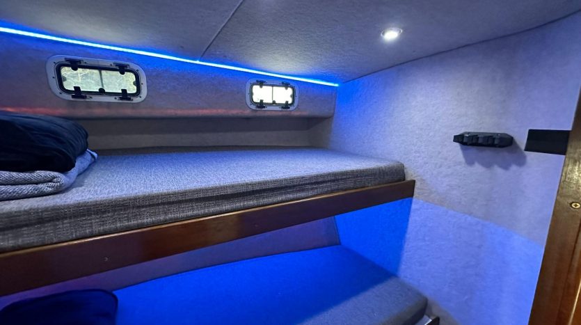 Bertram 35 Flybridge | BBM Yacht Sales