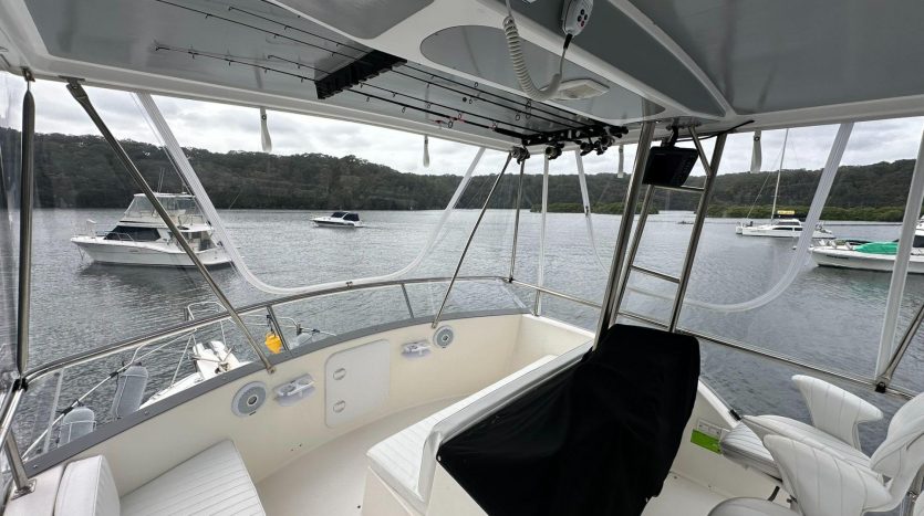 Bertram 35 Flybridge | BBM Yacht Sales