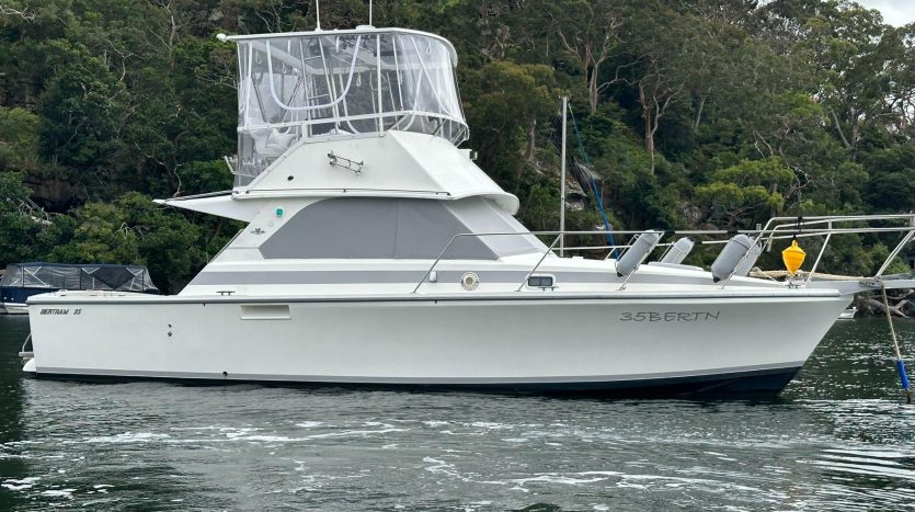 Bertram 35 Flybridge | BBM Yacht Sales