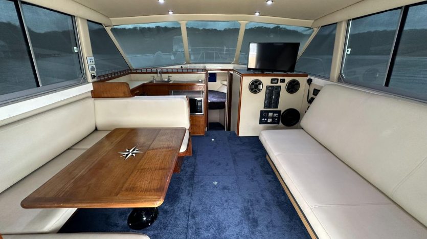 Bertram 35 Flybridge | BBM Yacht Sales
