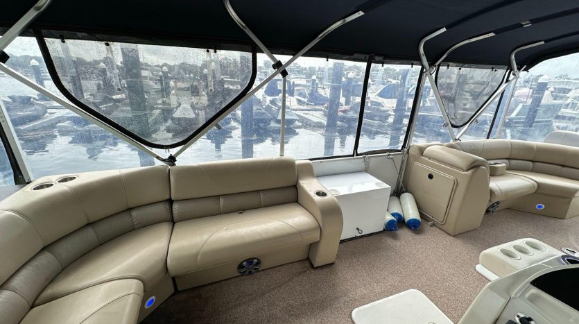 Runaway Bay Pontoon Boats 30ft Tri-Pontoon | BBM Yacht Sales